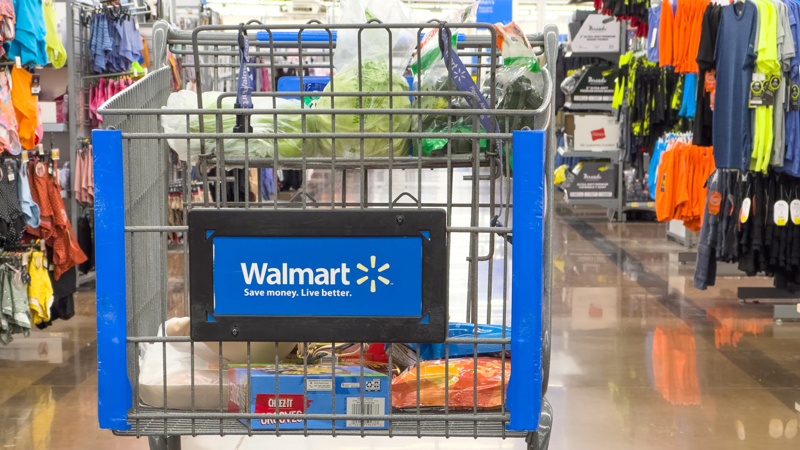 14 Red Flags To Look Out For When Grocery Shopping At Walmart