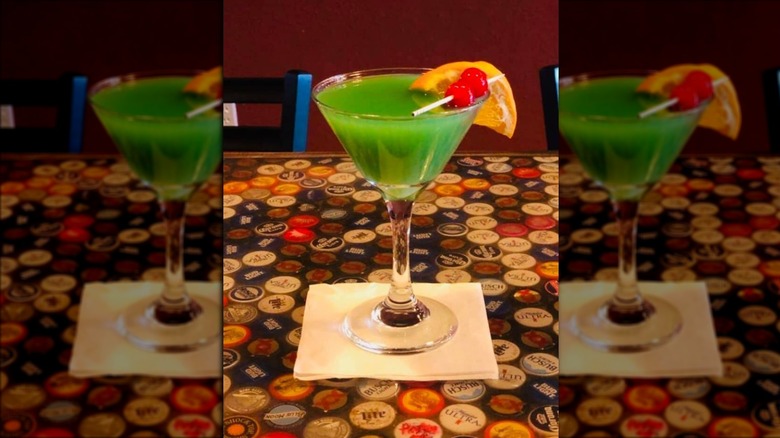 17 Green Cocktails And Mocktails For Your St. Patrick's Day Festivities