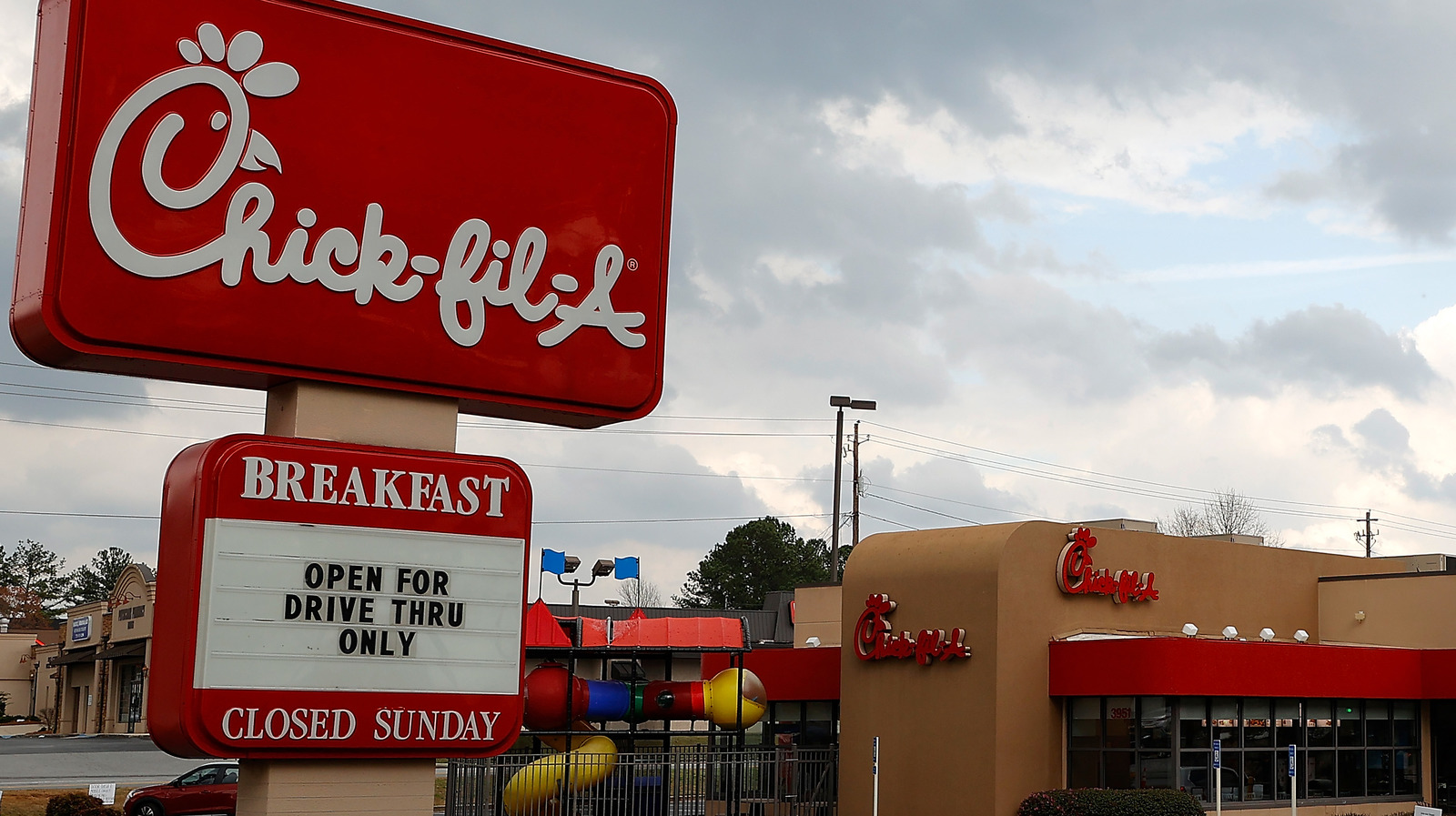 Chick Fil A Just Made It Possible To Skip The Drive Thru chick-fil-a-just-made-it-possible-to-skip-the-drive-thru