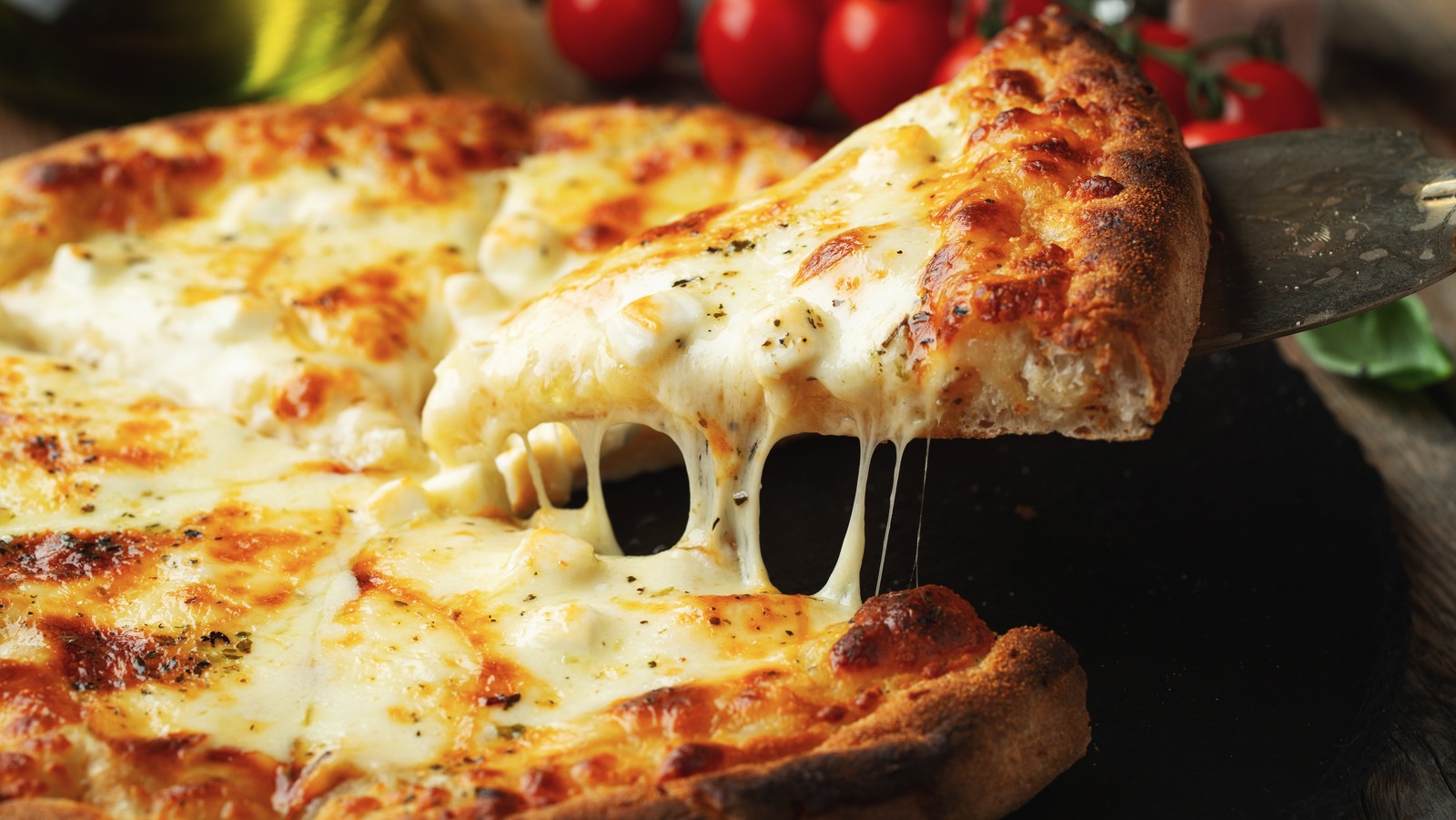 Costco Vs Sam's Club: Who Makes A Better Pizza?