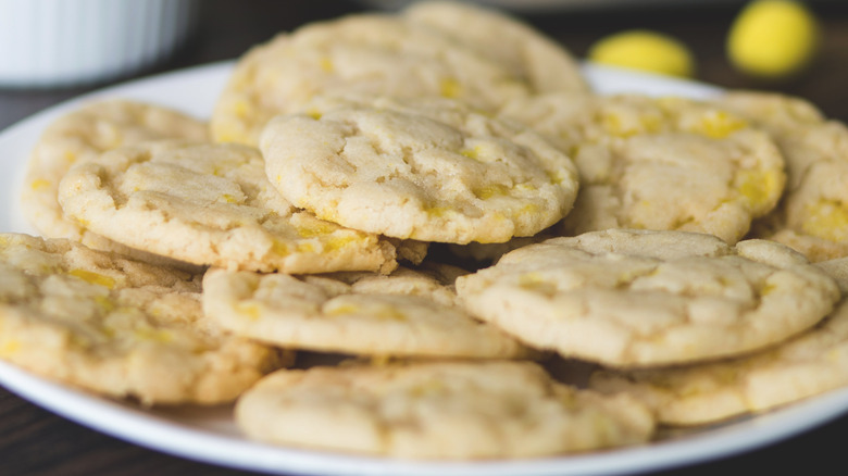 Discontinued Girl Scout Cookies You'll Sadly Never Eat Again