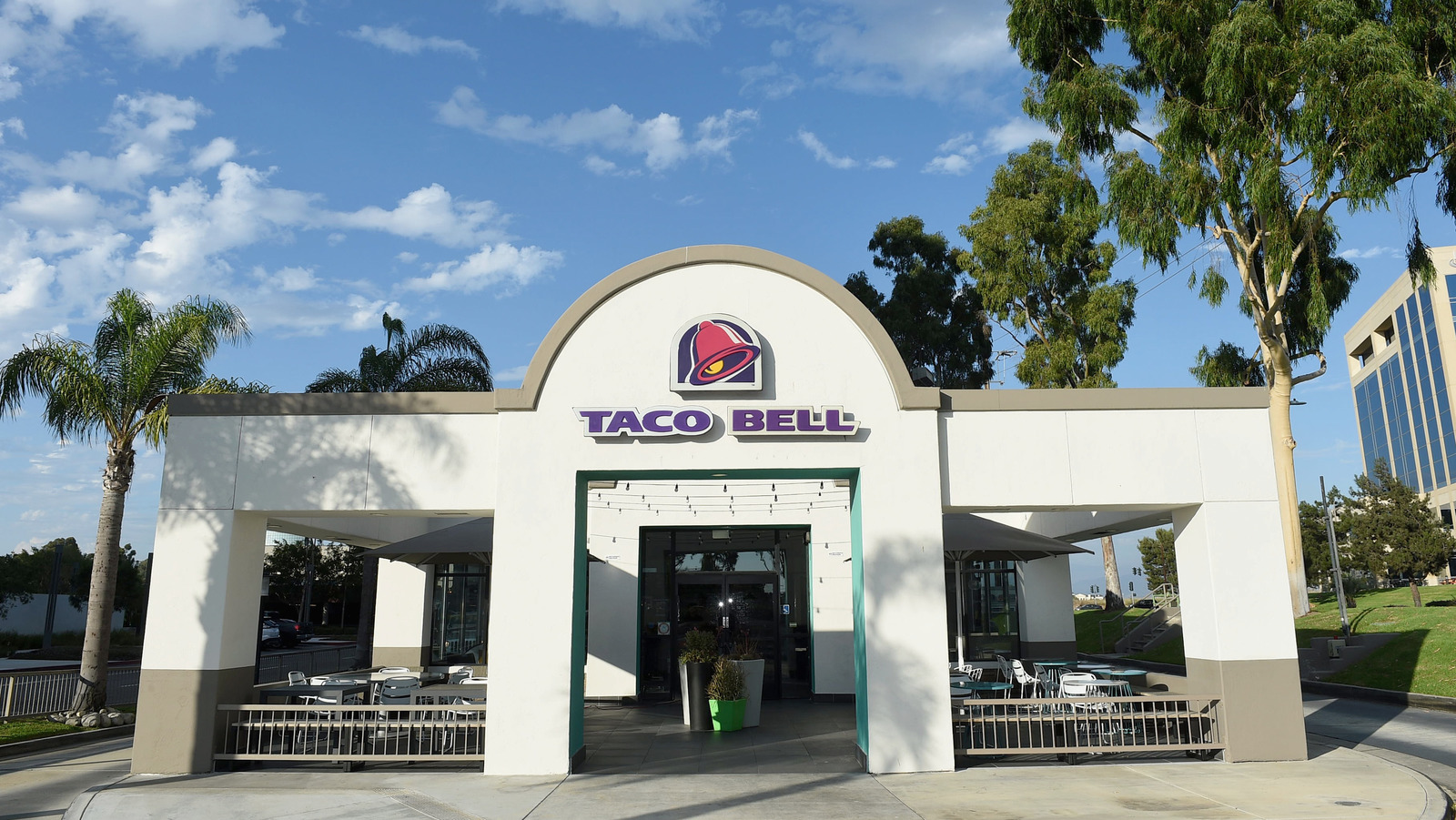 Discontinued Taco Bell Menu Items That Need To Make A Comeback