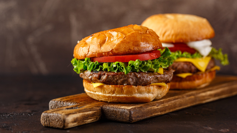 Domino's Cheeseburger Pizza: What To Know Before Ordering Domino's Cheeseburger Pizza: What To Know Before Ordering