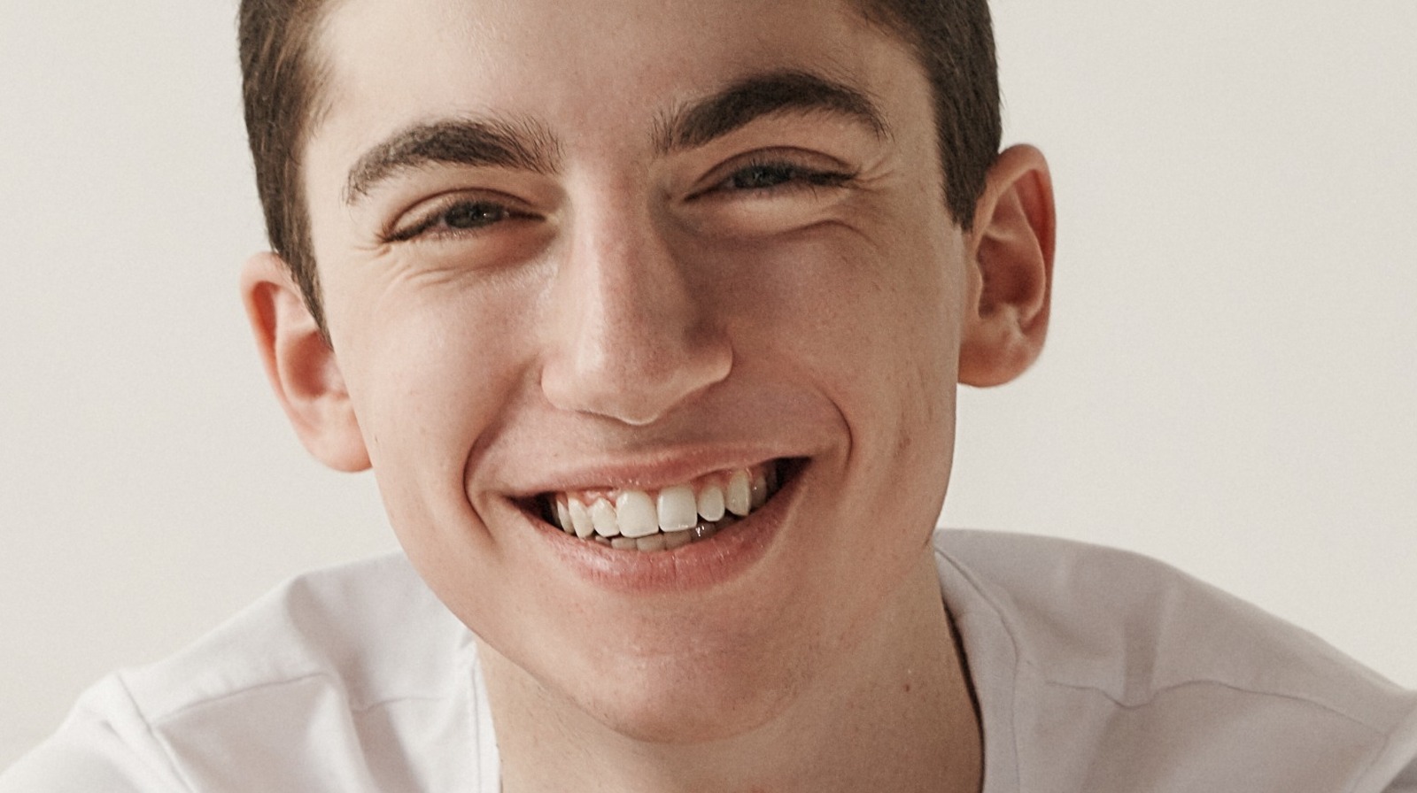 Eitan Bernath Dishes On Guy's Grocery Games - Exclusive