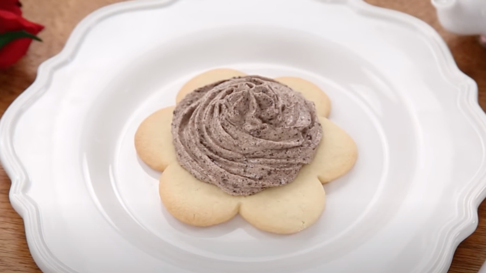 Ever Wonder What The 'Grey Stuff' Is In Beauty And The Beast? Here's ...