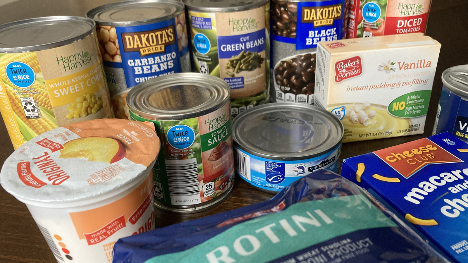 Foods You Can Buy At Aldi Under $1, Ranked Worst To Best