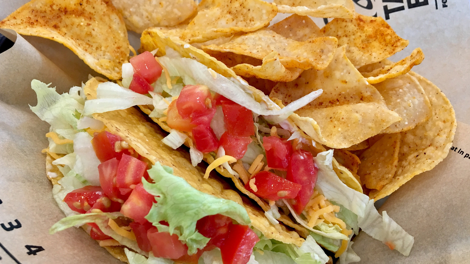 Having An Apartment Above A Taco Bell Is Apparently A Major Power Move