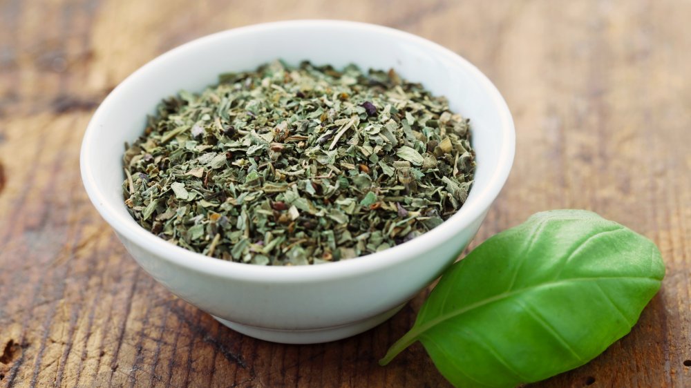 Here s What You Can Substitute For Dried Basil