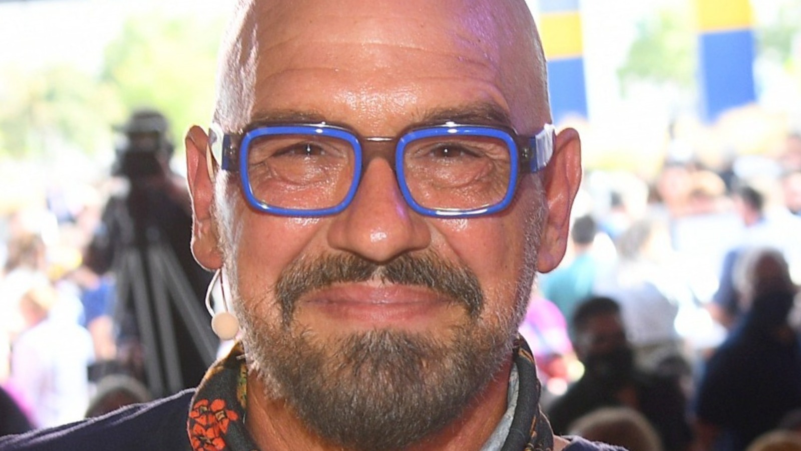 How Michael Symon Prevents Hamburgers From Puffing On The Grill