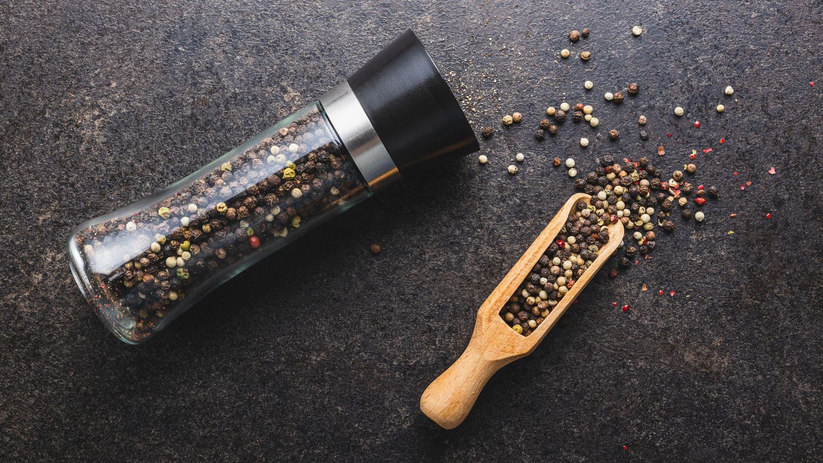 How To Fill A Peppermill Without Spilling A Single Grind