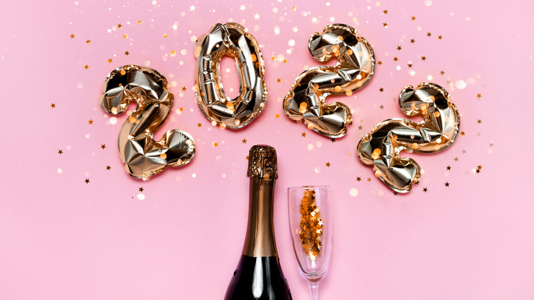 How To Serve Champagne The Right Way On New Year's Eve