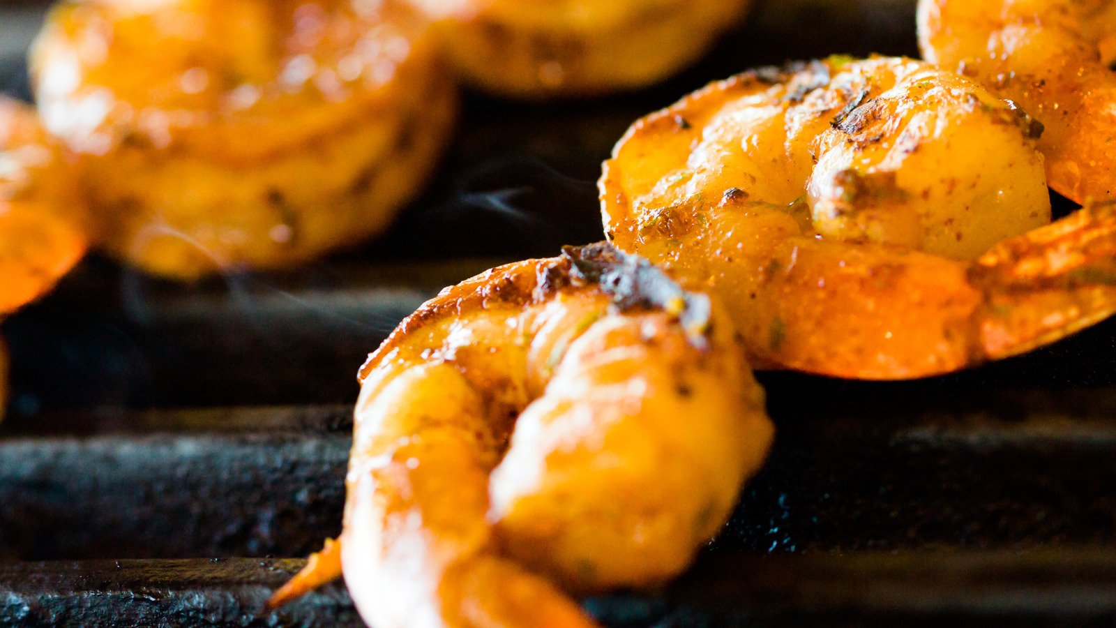 How To Tell If You're Over Grilling Shrimp