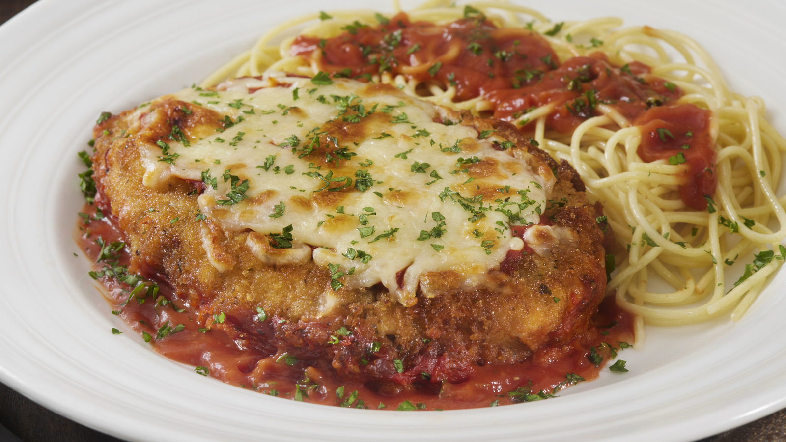 How To Use Cheese To Prevent Chicken Parm From Getting Soggy