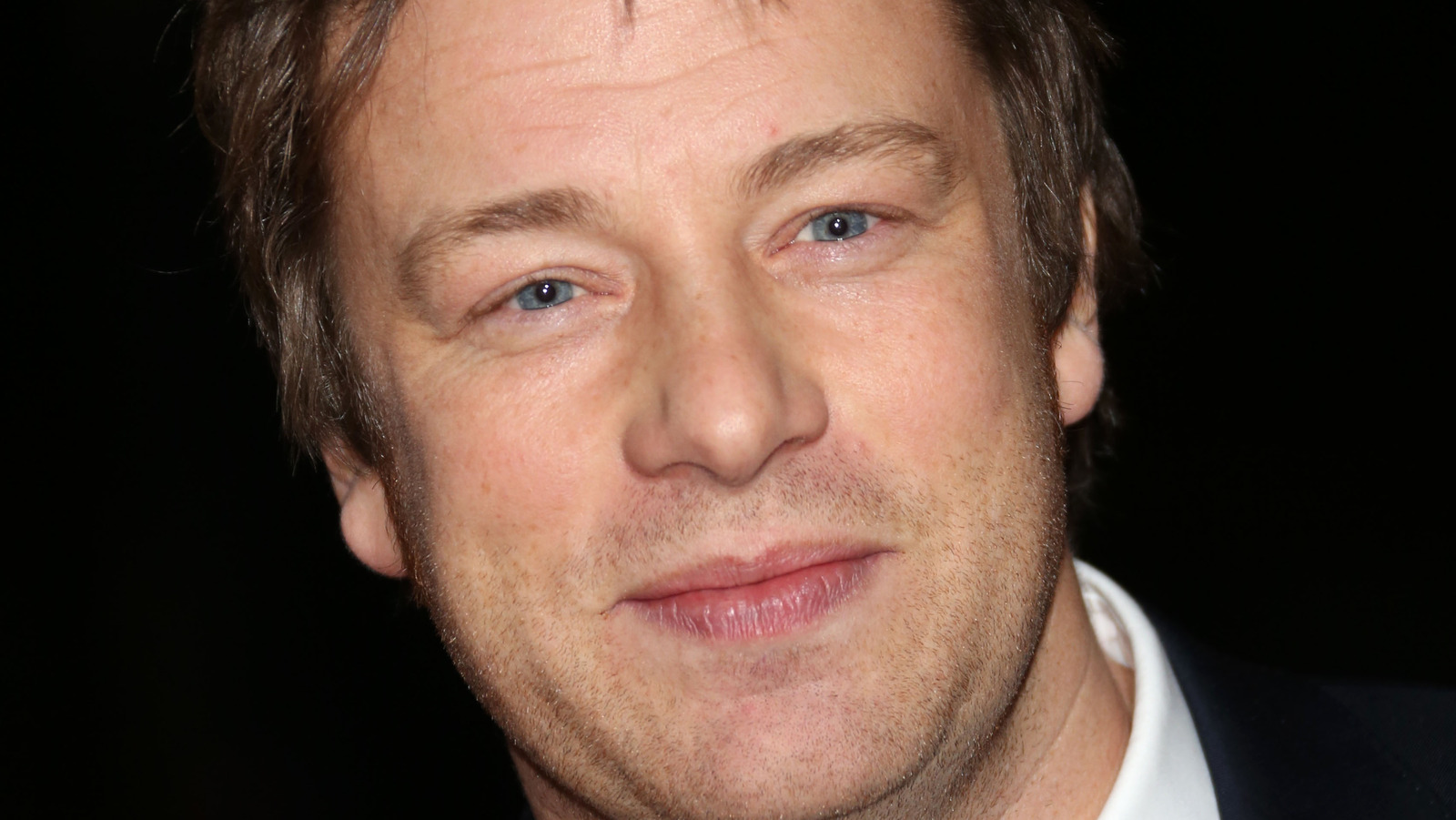 Instagram Is Loving This Video Of Jamie Oliver Doing 'Bee Work' With ...