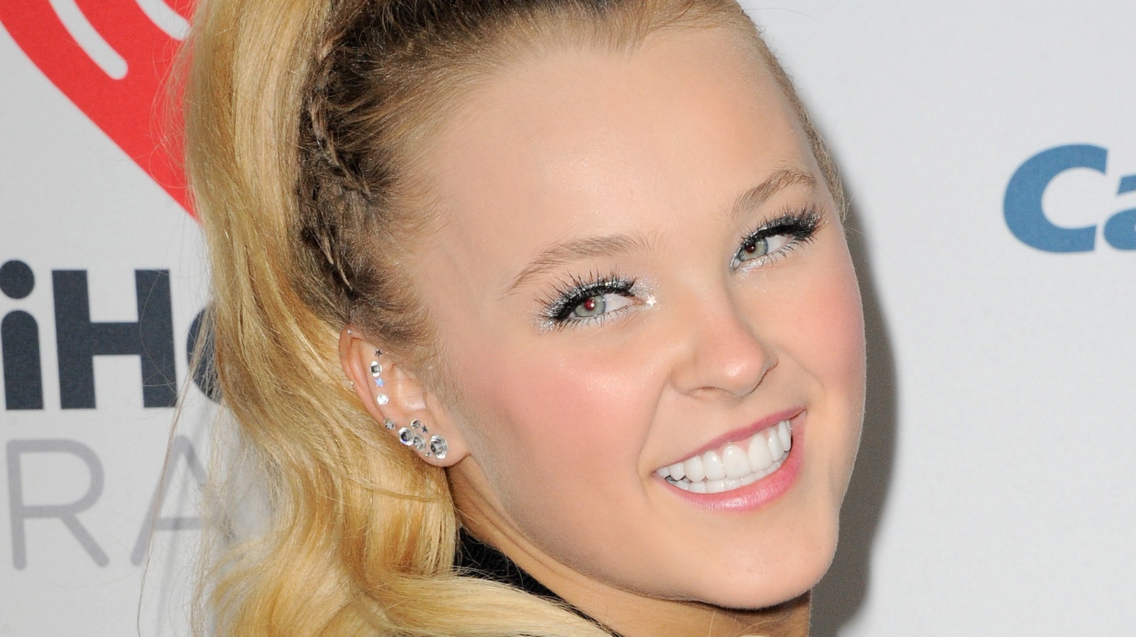 JoJo Siwa's Favorite Comfort Foods That Remind Her Of Home - Exclusive ...