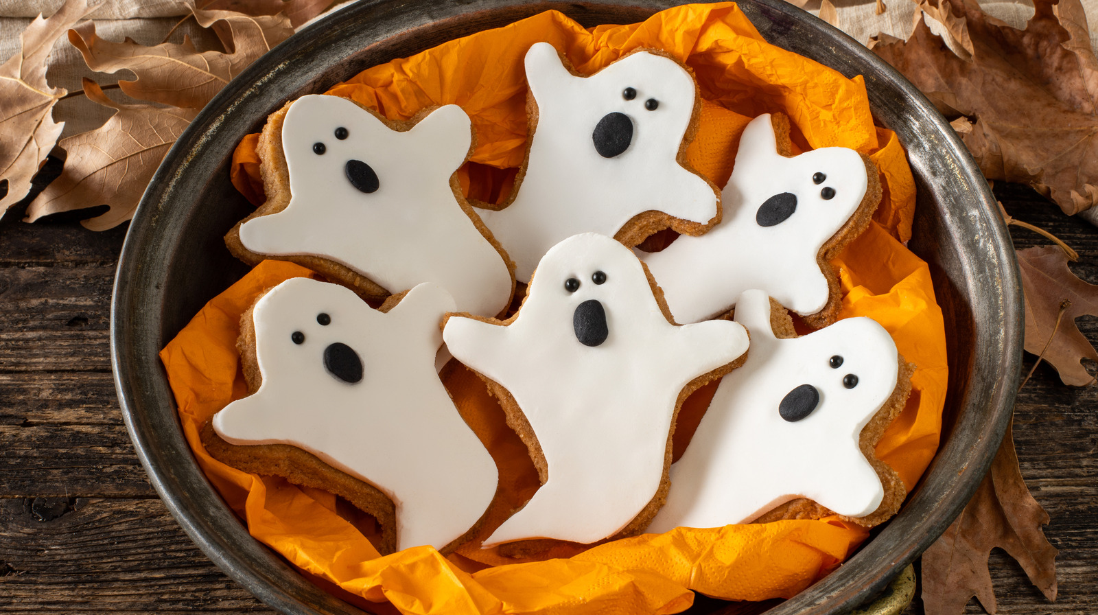 Make A Spooky Skillet Dessert With Pillsbury Ghost Cookies