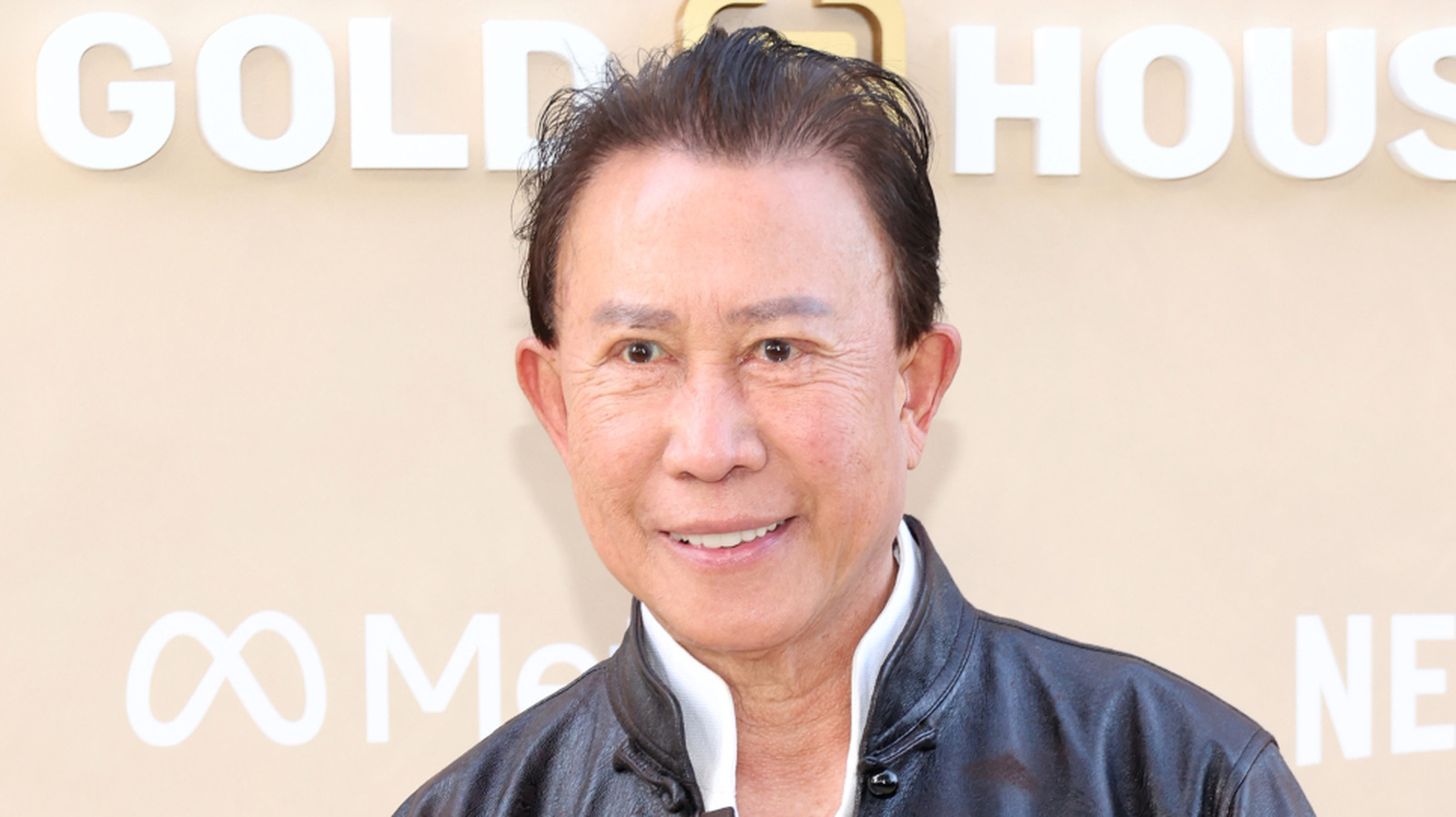 Martin Yan Garlic Crushing Tip