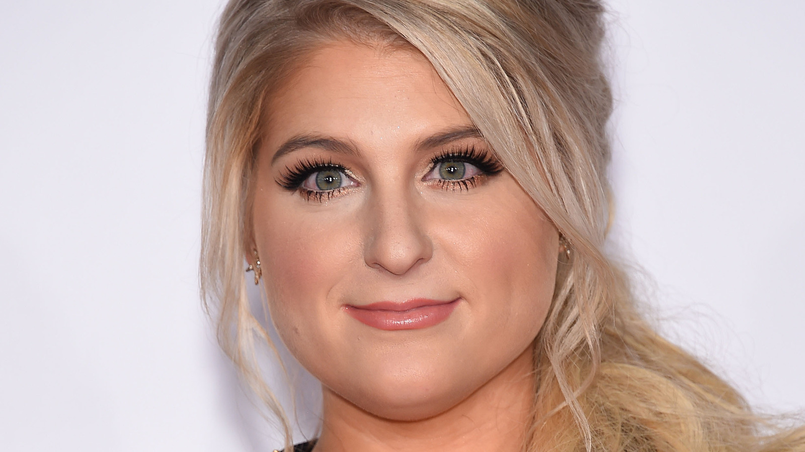 Meghan Trainor's Super Bowl 2023 Pringles Ad Is A Throwback
