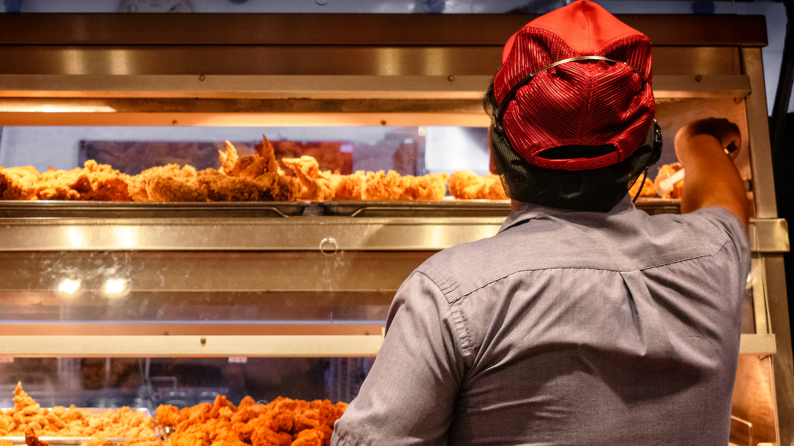 Once-Popular Chicken Chains That Sadly Disappeared