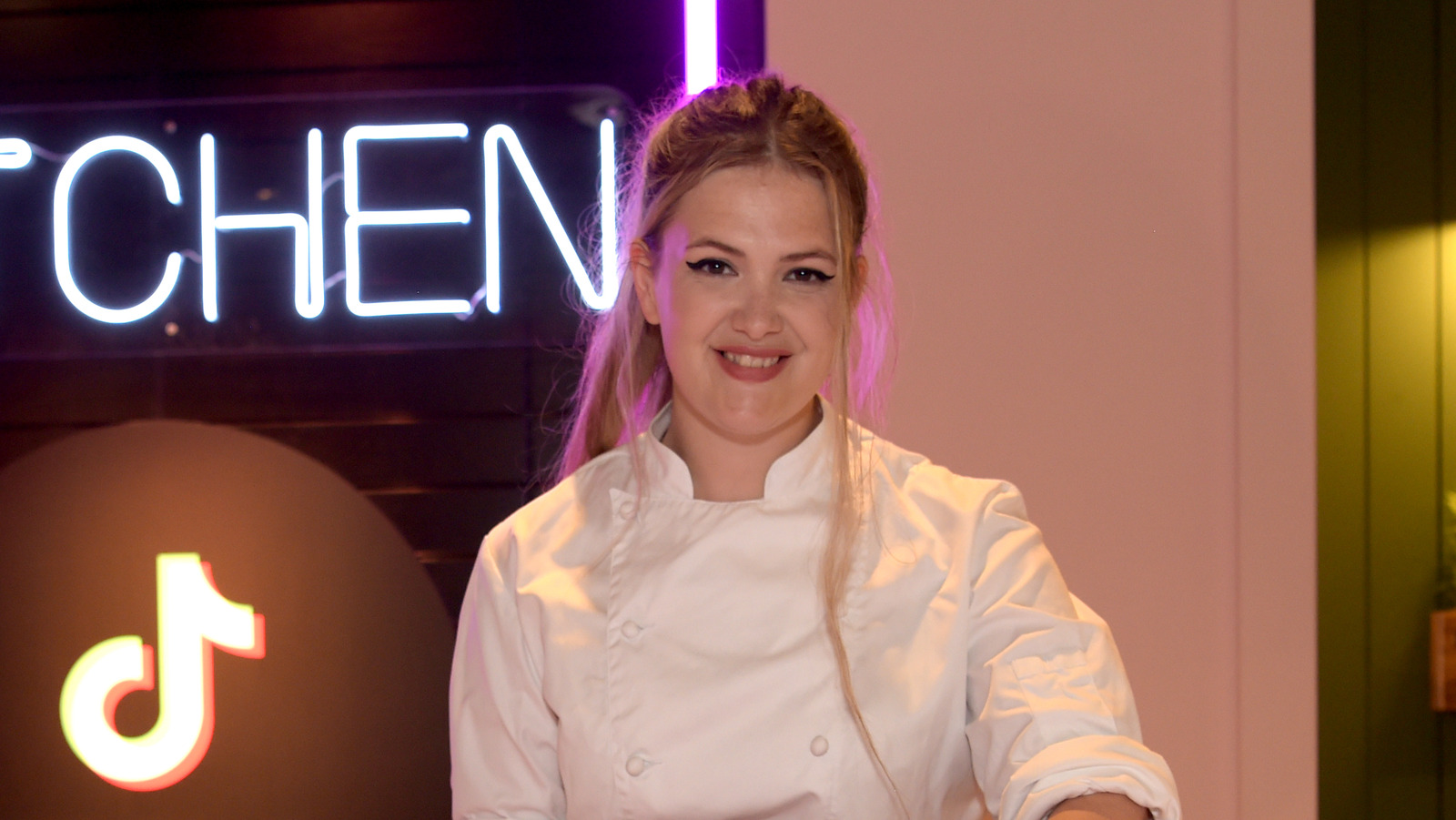 Poppy O'Toole's Cornflakes Dessert Is Giving TikTok Sweet Tooth Vibes