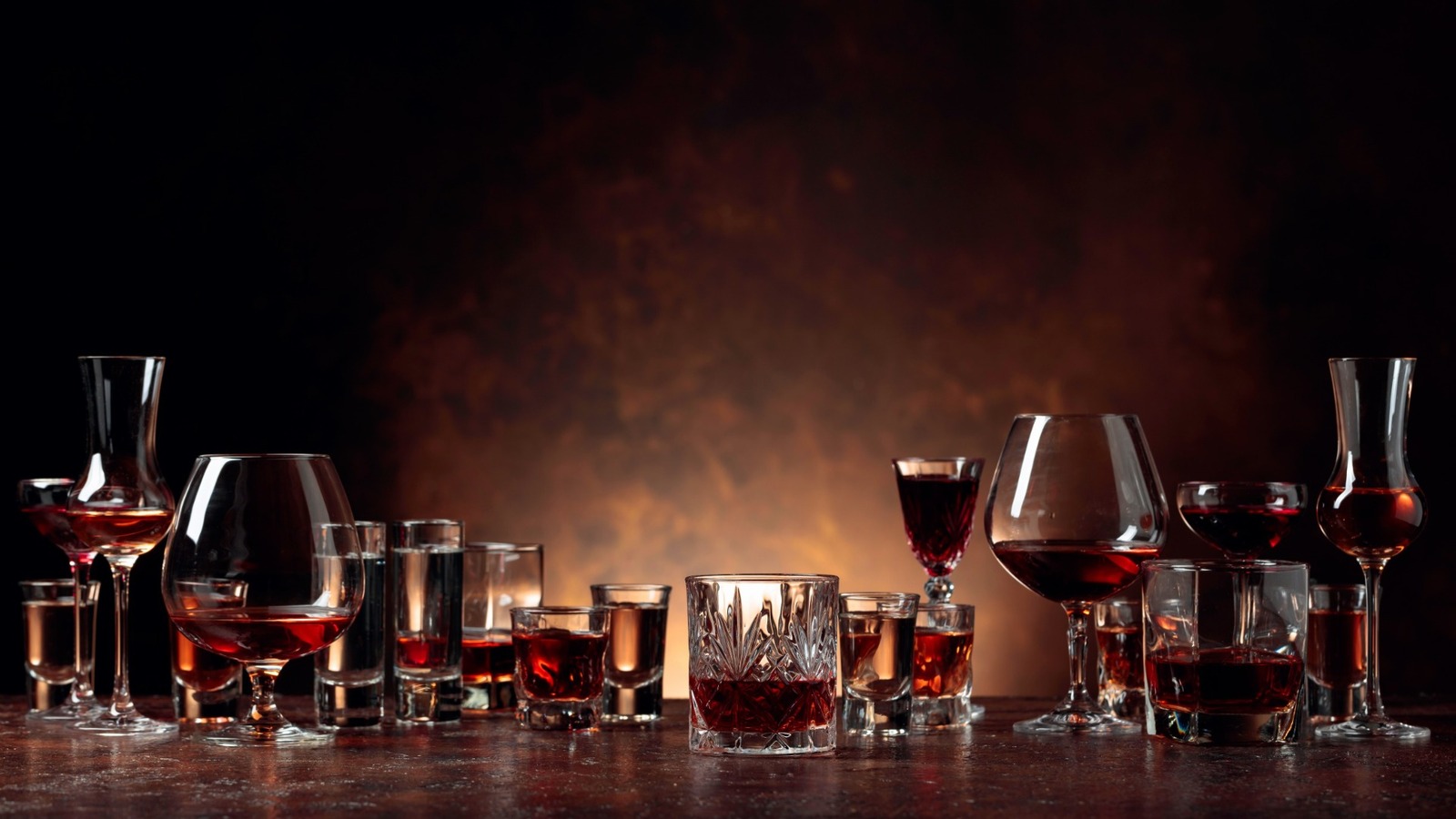 Psychologist's Tips On How To Avoid Stress Drinking This Holiday Season