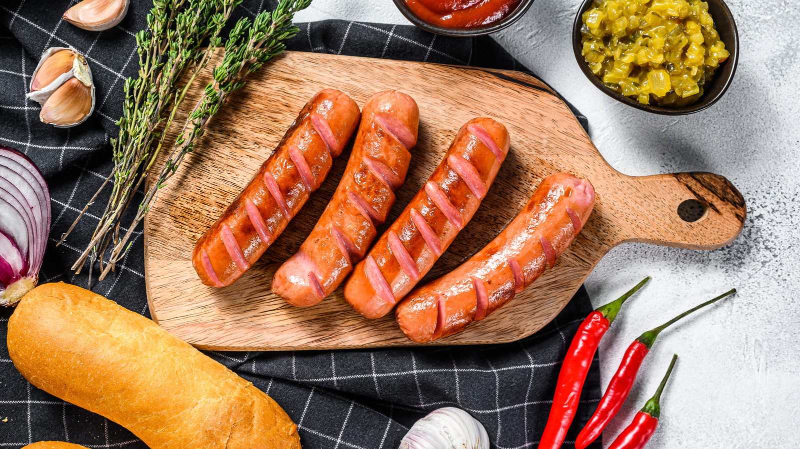 Cutting sausage store