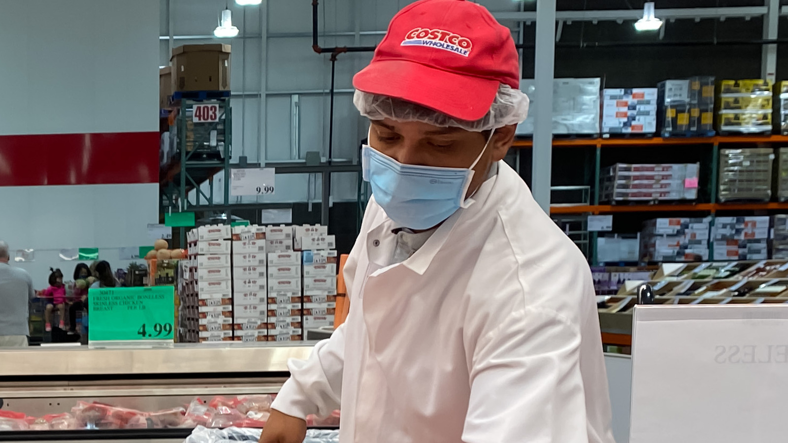 Redditors Think This Behavior Shows So Much Disrespect To Costco Employees