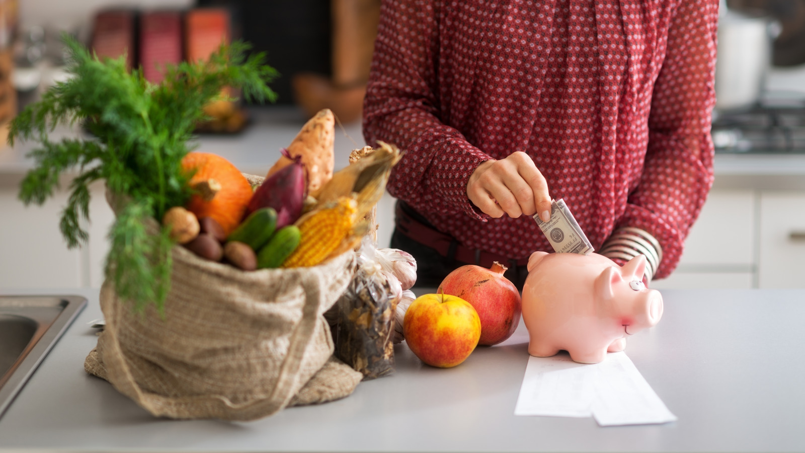 14 Retro Hacks To Cut Down On Food Costs