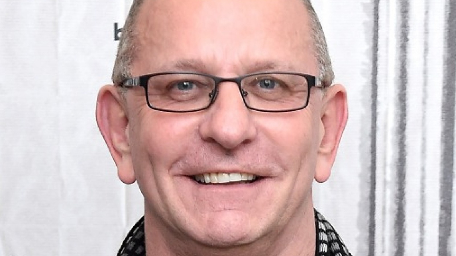 Robert Irvine Is Now On Cameo, And The Support Is Pouring In