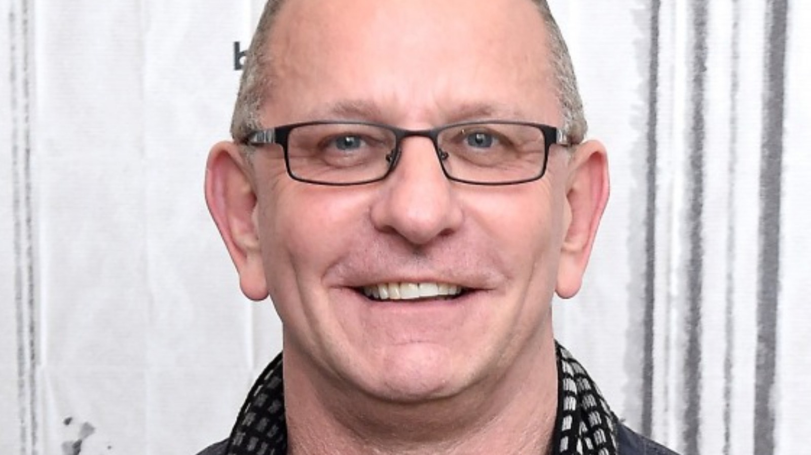 Robert Irvine Says This Onion Hack Makes Cooking Everything Easier