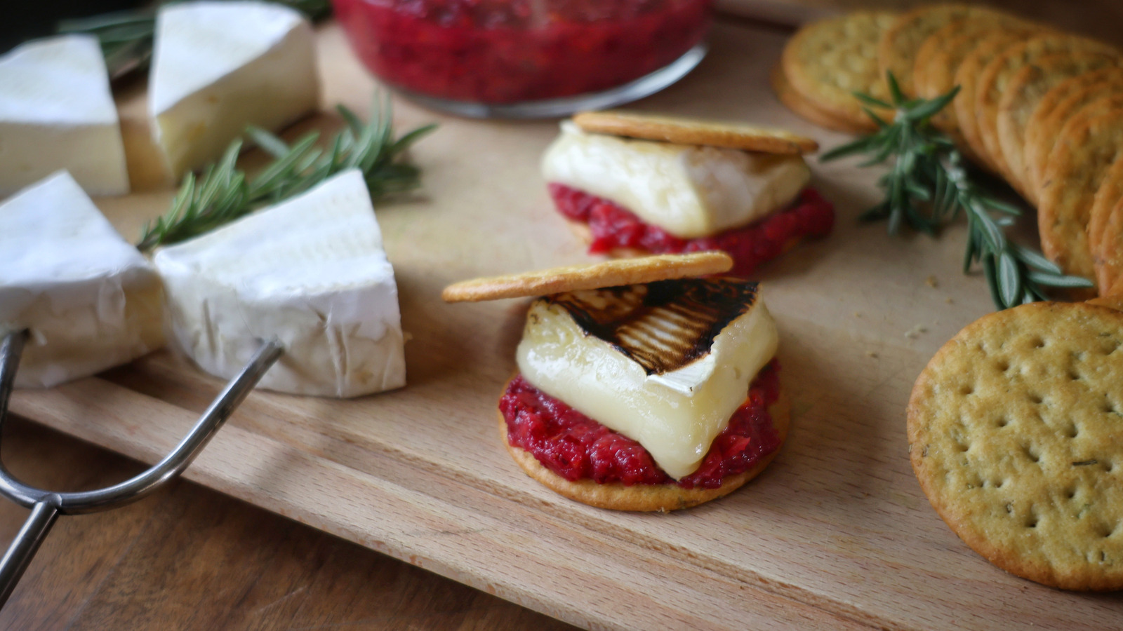 Savory Brie And Herb S'mores Recipe