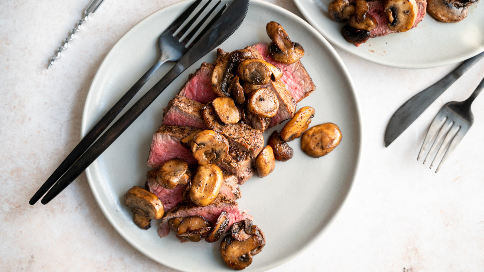 Seared Filet Mignon And Mushrooms Recipe