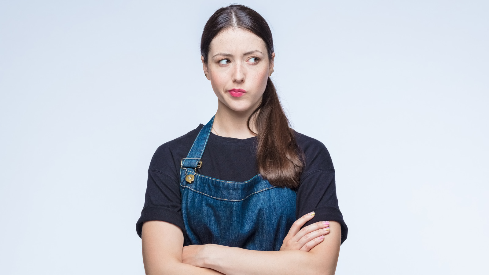 Sneaky Ways Your Waiter Might Be Tricking You