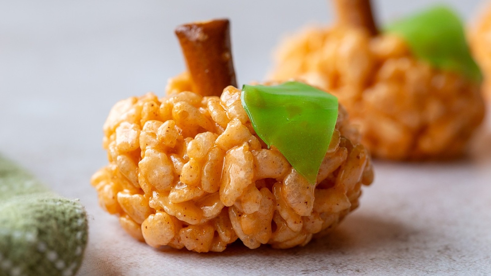 Spiced Rice Krispie Pumpkins Recipe