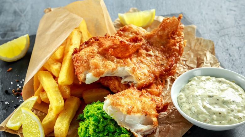 The 16 Absolute Best Fish Fries In The US