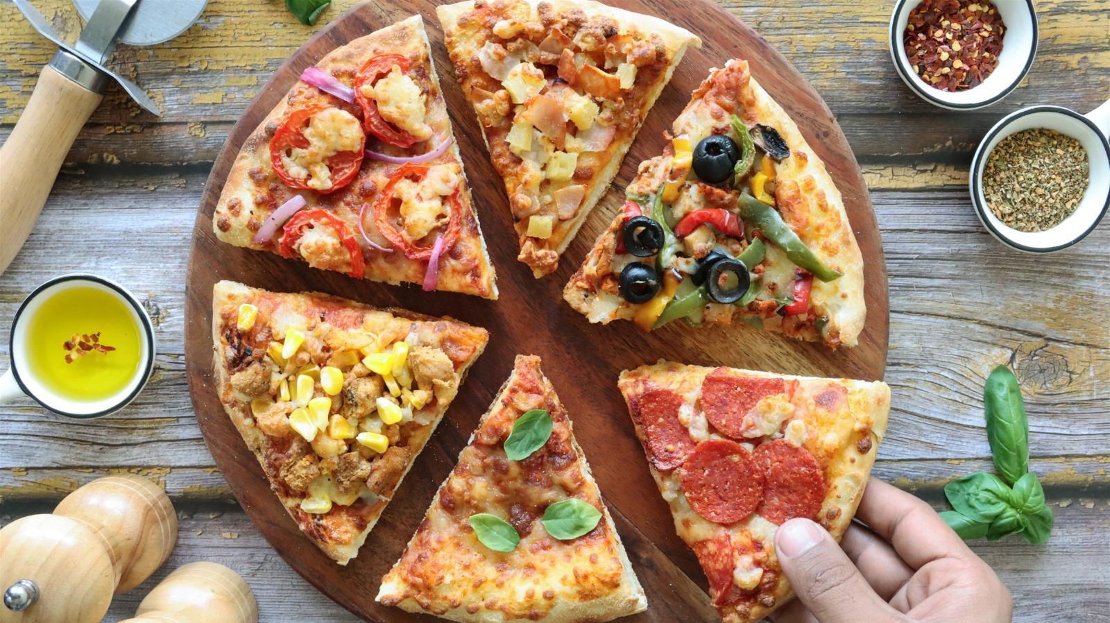 The Australian Pizza Toppings You're Not Likely To Find In The US