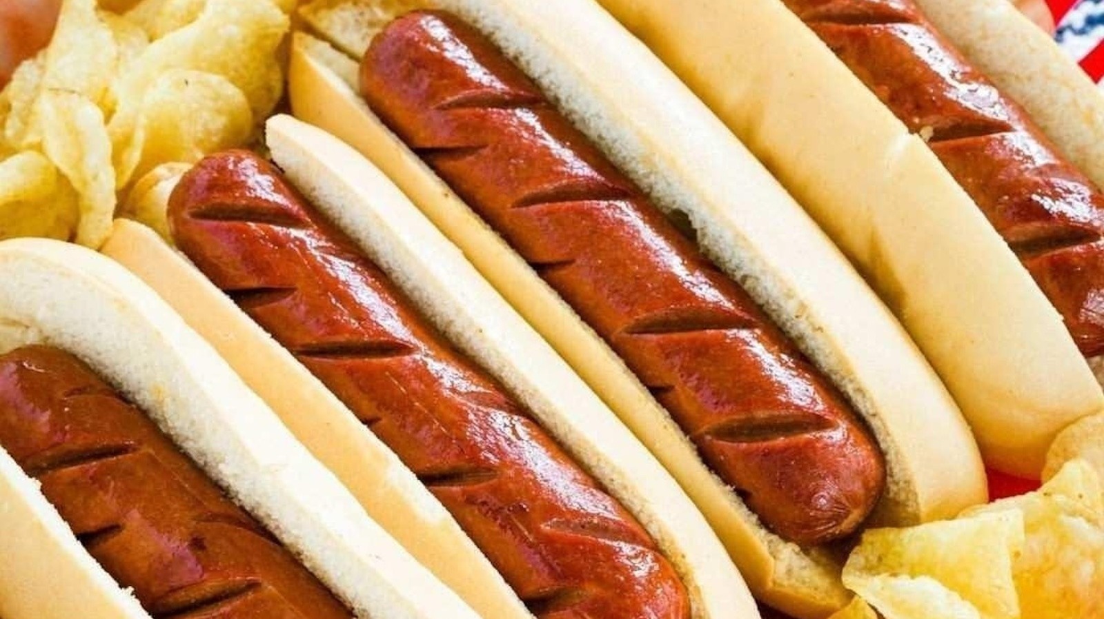 The Biggest Mistake People Make When Cooking Hot Dogs In The Air Fryer