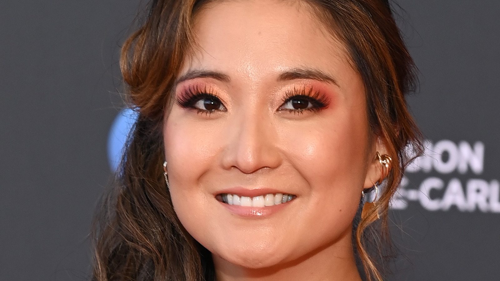 The Cocktails The Emily In Paris Characters Would Really Drink ...