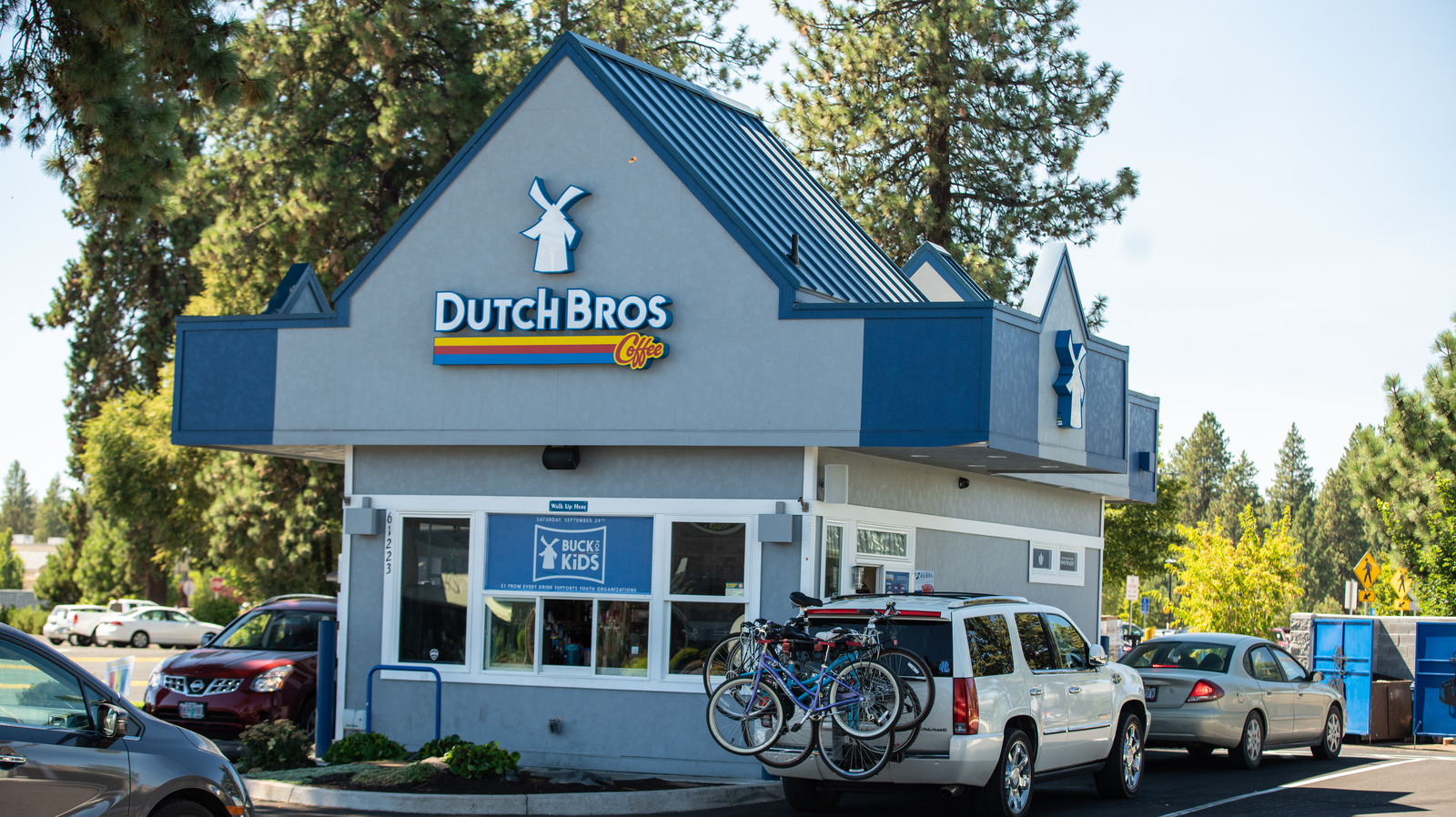 The Dutch Bros Fall-Themed Secret Menu Drink Fans Need To Know