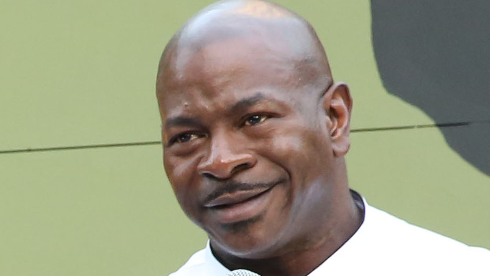 The Easiest Way To Cook For A Crowd, According To Chef Andre Rush