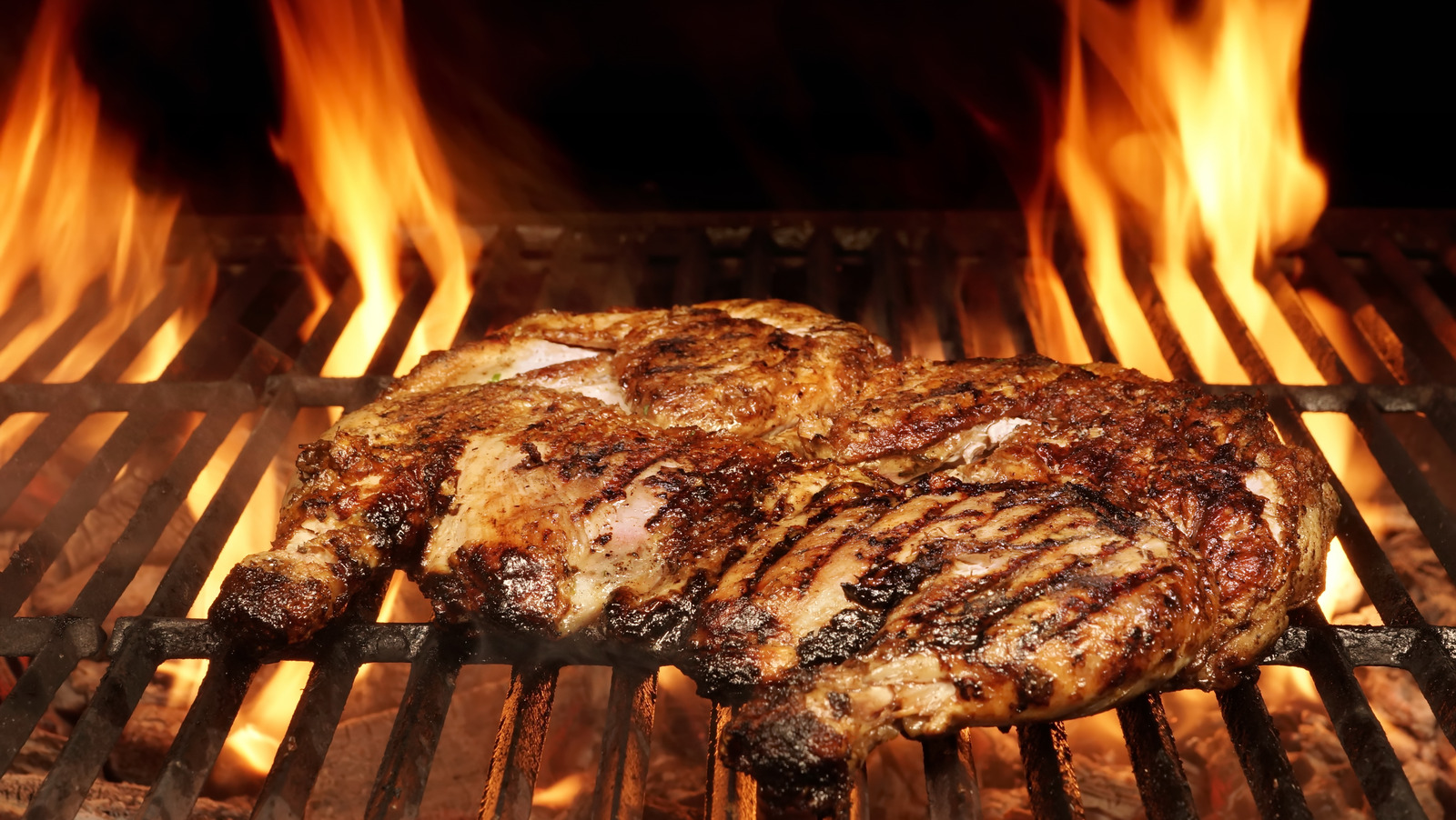 The Heartwarming Reason Twitter Is Calling This Kentucky Griller A Hero