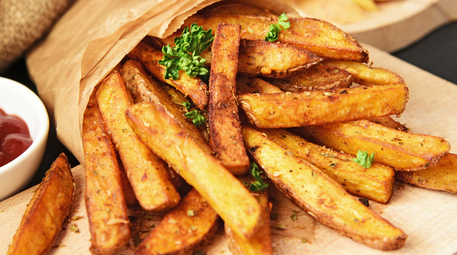 The Internet Is Obsessed With This Cajun Fry Tinder Pickup Line