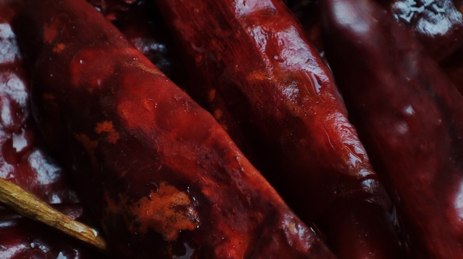 The Lesser-Known Chile Pepper You Need To Cook With