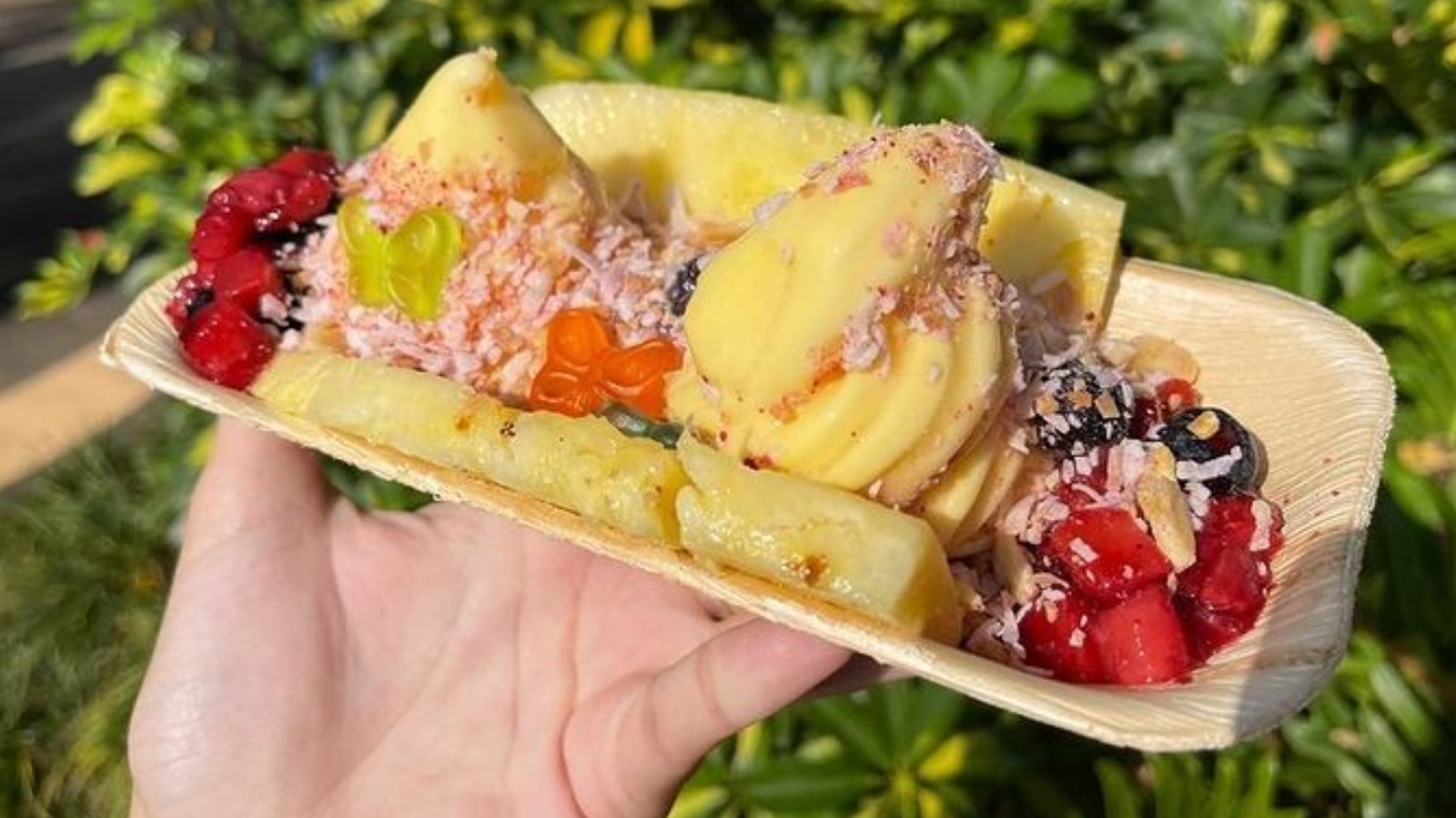 The Real Reason Disneyland's Pineapple Split Dole Whip Sundae Costs $25