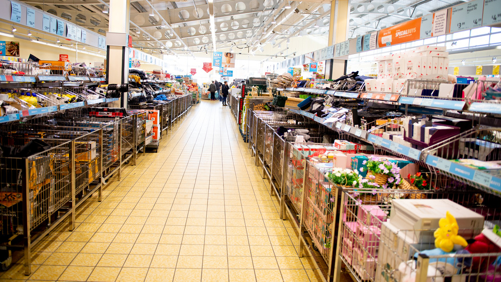 The Real Reason This Is Called The Aldi Aisle Of Shame