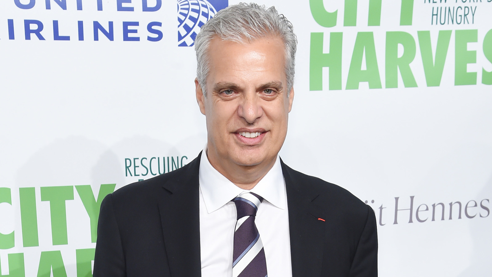 The Reason Eric Ripert Struggles To Serve Meat Dishes In His Restaurants