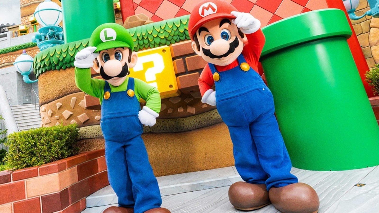 The Super Immersive Dishes Behind The Super Mario Bros Café