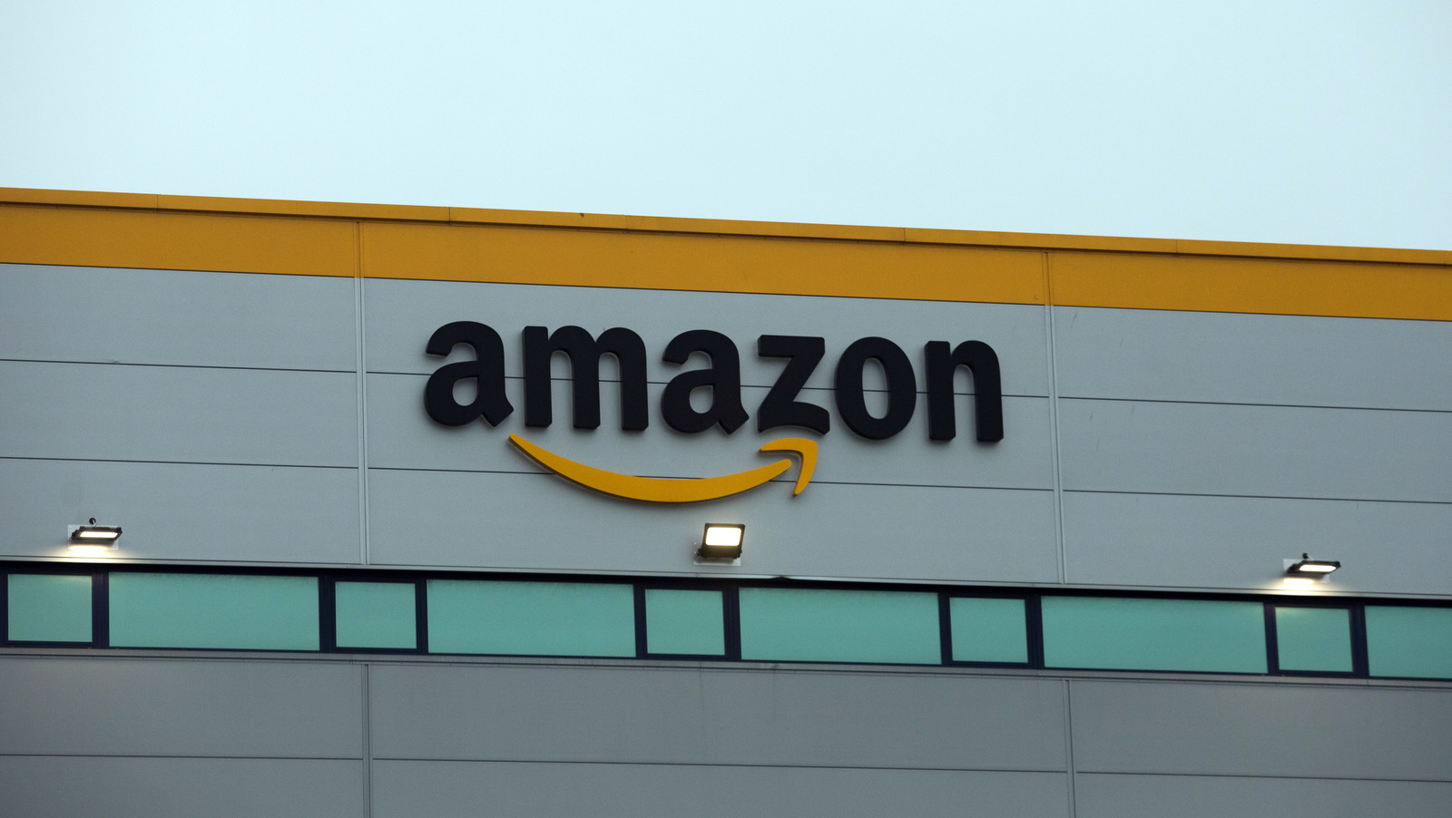 The Truth About Amazon's Bizarre Two Pizza Rule