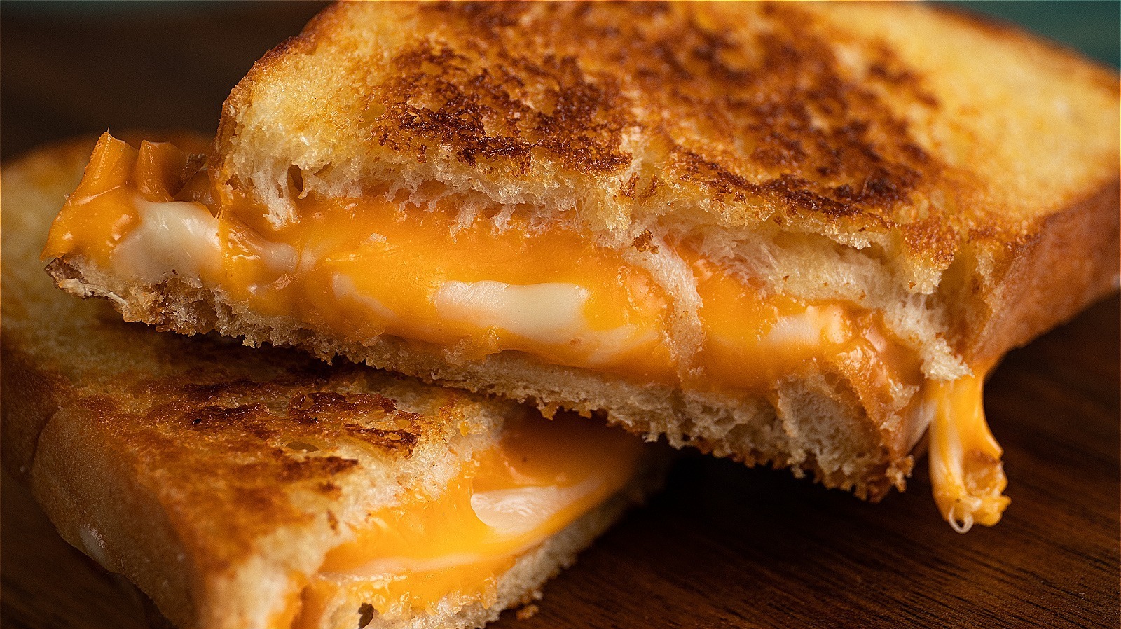 There's No Reason To Only Use One Cheese For Grilled Cheese Sandwiches
