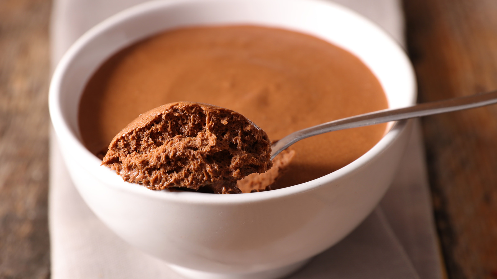This Genius Hack Turns Hot Cocoa Into Chocolate Mousse This Genius Hack Turns Hot Cocoa Into Chocolate Mousse